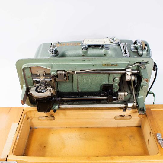 Machine à coudre Oméga LP électrique Machine a coudre, Valise en carton ...